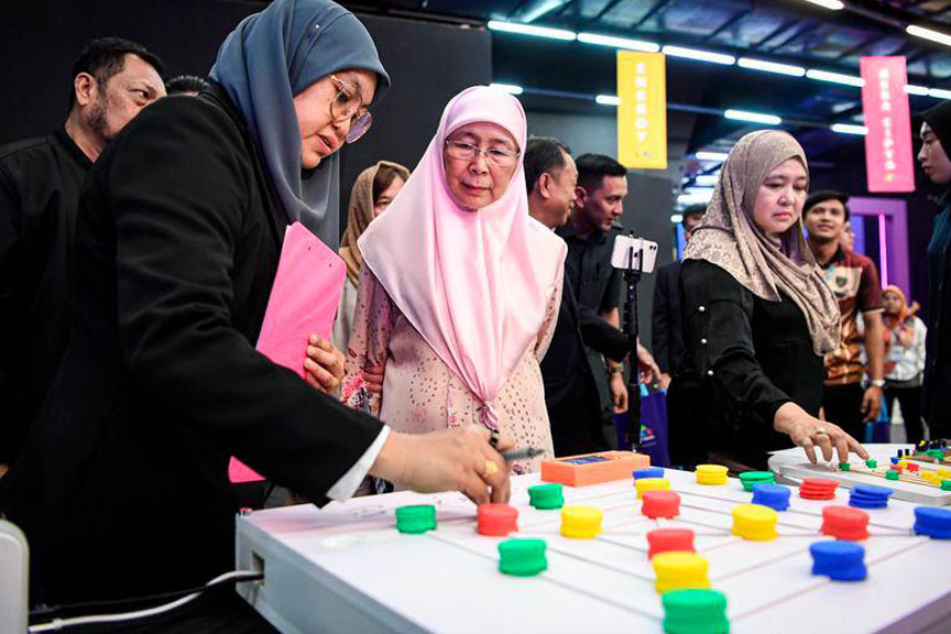 Making Board Games Accessible: APU Tech Expert Champions Inclusive Innovation | APU